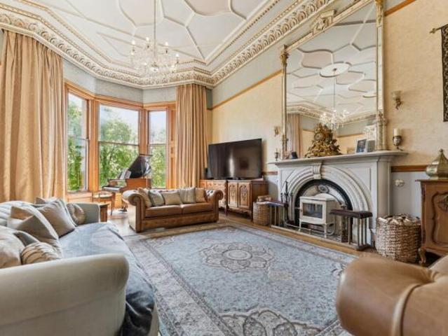 2 bedroom flat for sale in Crown Terrace, Flat 1/ Dowanhill, Glasgow, G12 9EZ, G12