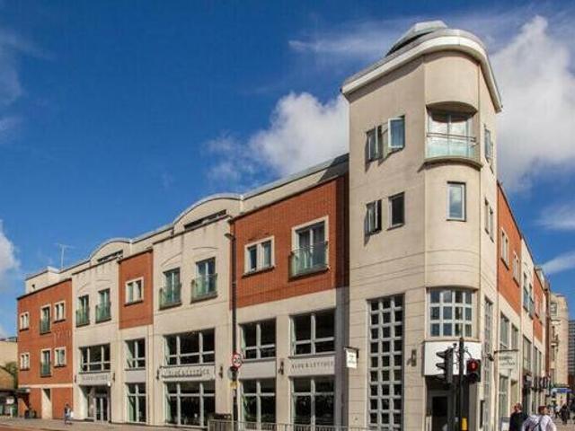 2 Bedroom Flat For Sale In Croydon, Surrey