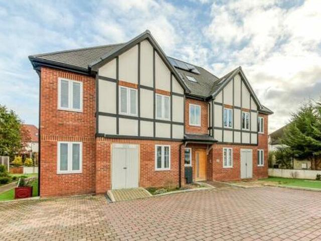 2 Bedroom Flat For Sale In Croydon