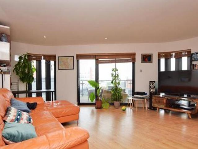 2 Bedroom Flat For Sale In Croydon