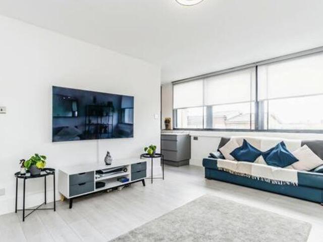2 Bedroom Flat For Sale In Croydon