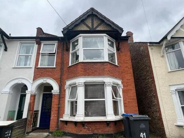 2 Bedroom Flat For Sale In Croydon