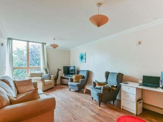 2 Bedroom Flat For Sale In Croydon