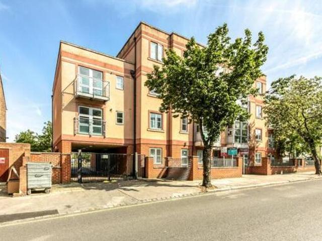 2 Bedroom Flat For Sale In Croydon