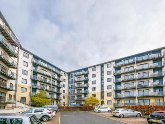 2 Bedroom Flat For Sale In Craigmillar, Edinburgh