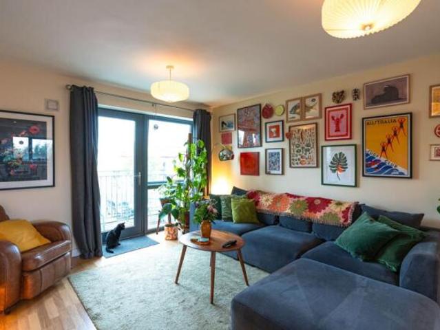 2 bedroom flat for sale in Crescent Road, Spire View, OX4