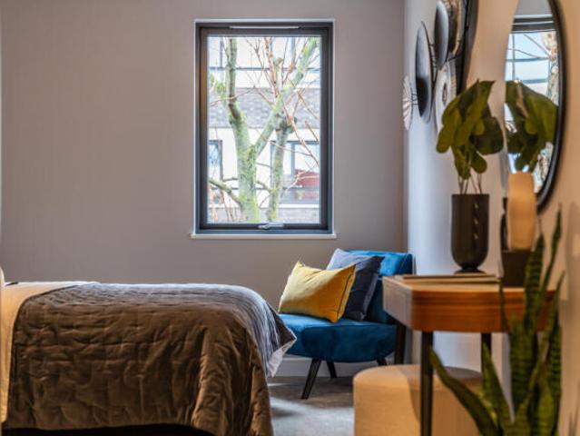2 bedroom flat for sale in Crimscott Street, London, SE1