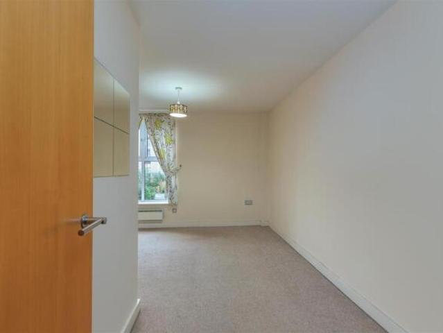 2 bedroom flat for sale in Damside Street, Lancaster, LA1