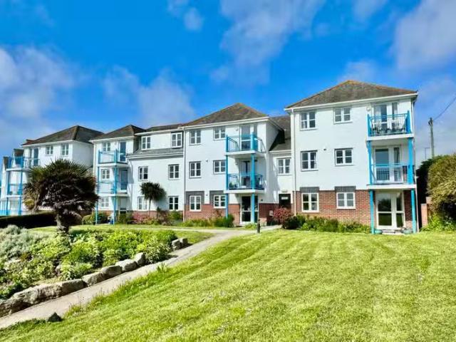 2 bedroom flat for sale in De Moulham Road, Swanage, BH19