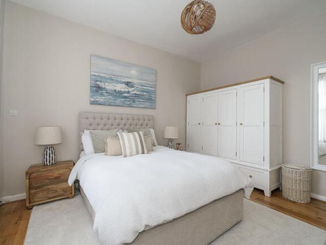 2 bedroom flat for sale in Denbigh Road, Ealing, W13