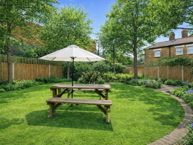 2 bedroom flat for sale in Denmark Place, Bow, E3