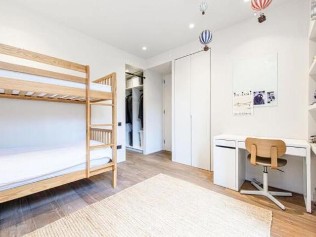 2 bedroom flat for sale in Denning Road, Hampstead, London, NW3