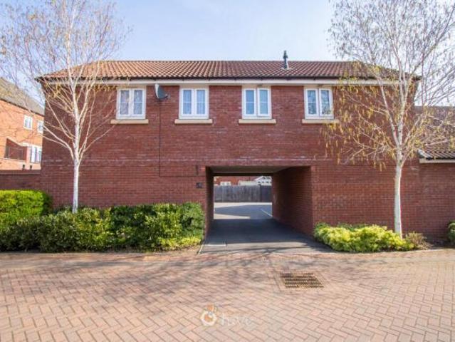 2 bedroom flat for sale in Derwent Drive, Lakeside, Doncaster, DN4
