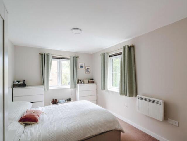 2 bedroom flat for sale in Dickinsons Fields, Bedminster, Bristol, BS3
