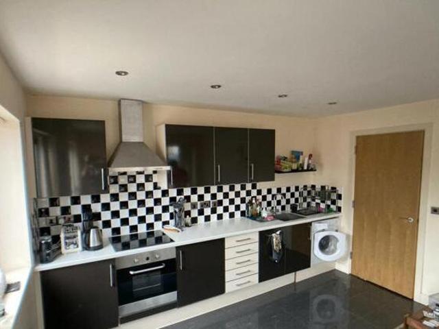 2 Bedroom Flat For Sale In Doncaster