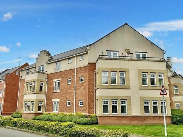 2 Bedroom Flat For Sale In Donnington, Telford
