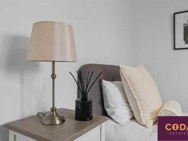 2 bedroom flat for sale in Dochart Drive, Edinburgh, EH4
