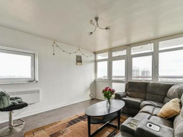 2 Bedroom Flat For Sale In Docklands, London