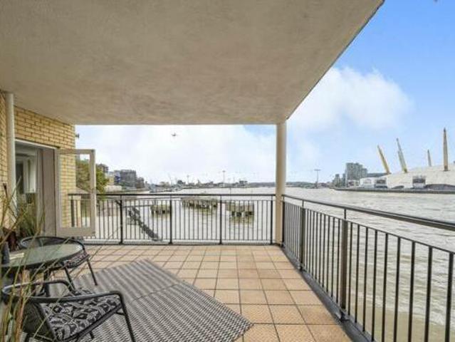 2 Bedroom Flat For Sale In Docklands, London