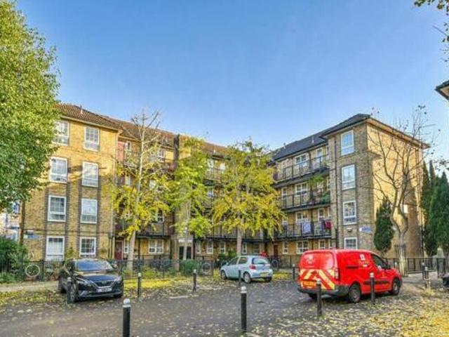 2 Bedroom Flat For Sale In Docklands, London