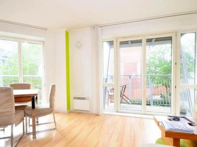 2 Bedroom Flat For Sale In Docklands, London