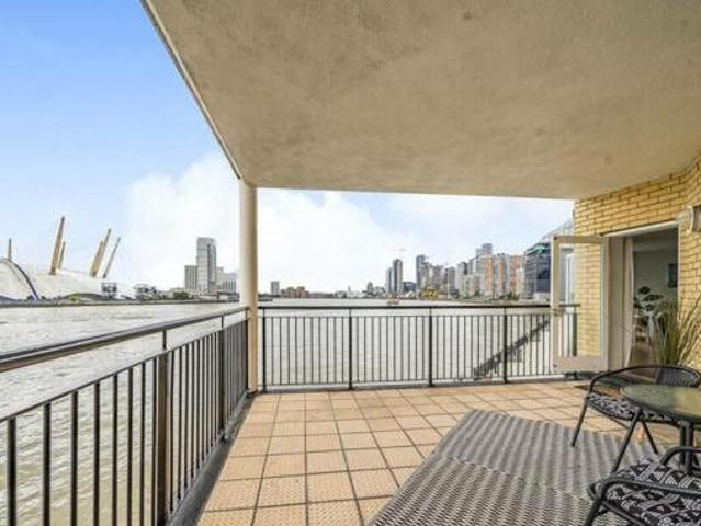 2 Bedroom Flat For Sale In Docklands, London