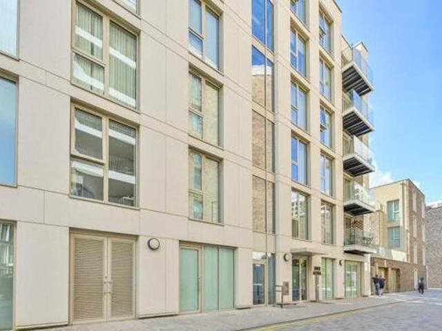2 Bedroom Flat For Sale In Docklands, London