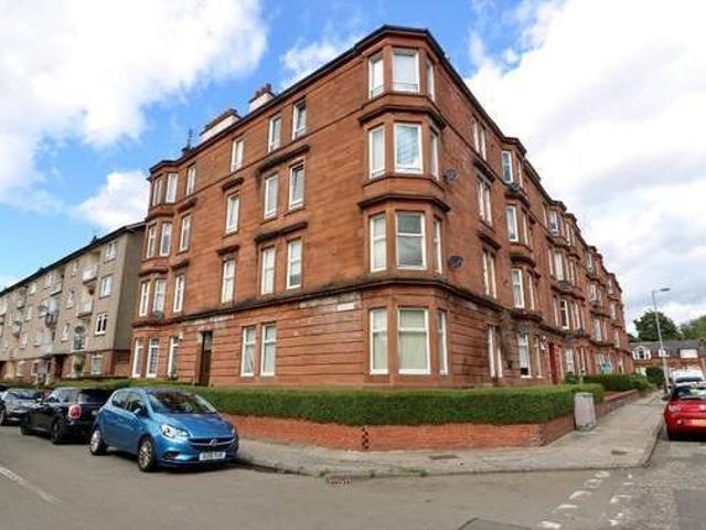 2 bedroom flat for sale in Dodside Place Glasgow G32 G32