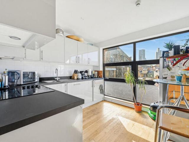 2 bedroom flat for sale in Dolland Street, London, SE11