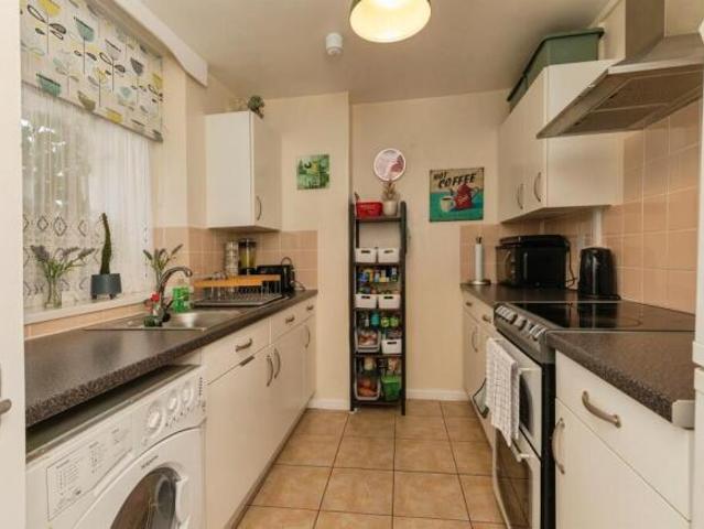 2 bedroom flat for sale in Dove Street, Bristol, BS2