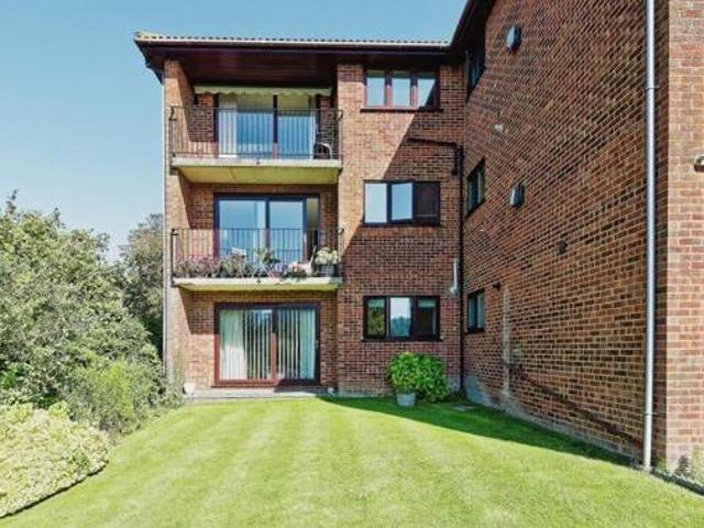 2 Bedroom Flat For Sale In Dover, Kent