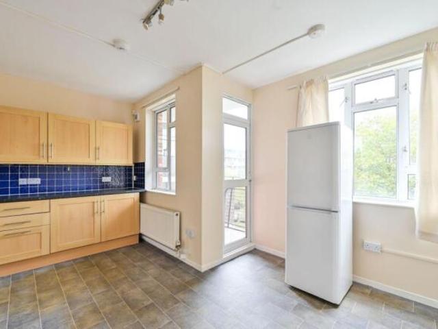 2 bedroom flat for sale in Drury House, Nine Elms, London, SW8