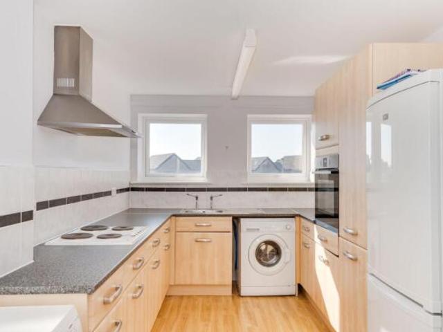 2 bedroom flat for sale in Dyche Road, White Willows, S8