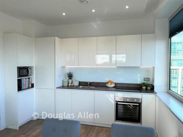 2 bedroom flat for sale in Eagle Way, Great Warley, Brentwood, Essex, CM13