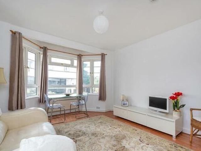 2 Bedroom Flat For Sale In Ealing Broadway, London