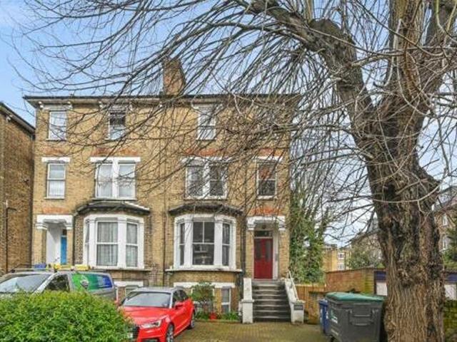 2 Bedroom Flat For Sale In Ealing, London