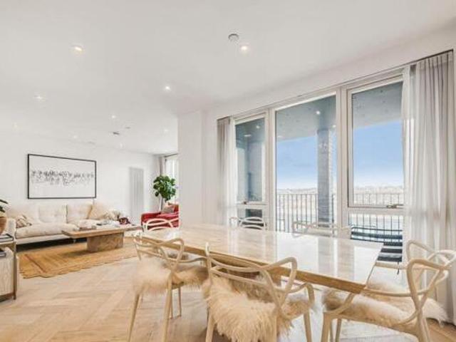 2 Bedroom Flat For Sale In Earlsfield, London