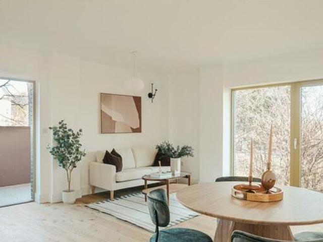 2 Bedroom Flat For Sale In East Churchfield Road