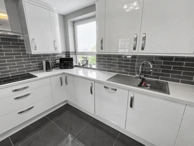 2 bedroom flat for sale in East Cliff, BH1