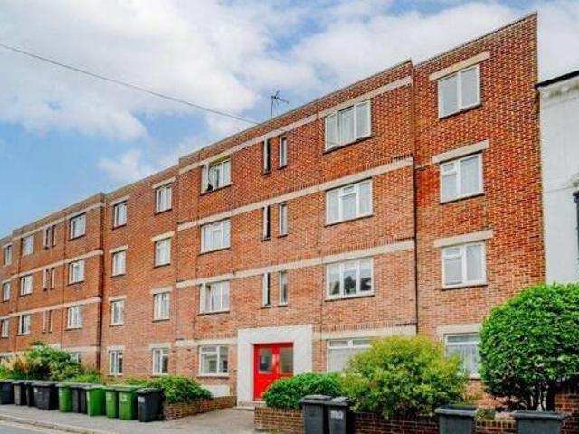 2 Bedroom Flat For Sale In Eastbourne, East Sussex