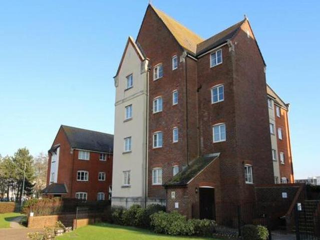 2 Bedroom Flat For Sale In Eastbourne, East Sussex