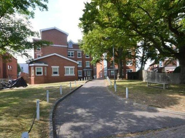 2 Bedroom Flat For Sale In Eastbourne