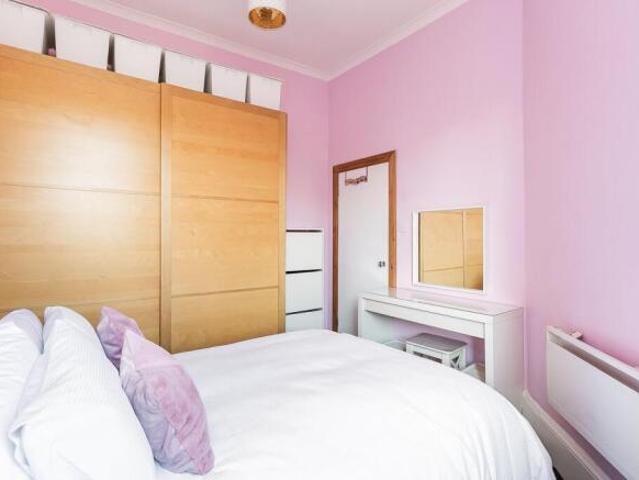 2 bedroom flat for sale in, Easter Road, Edinburgh, EH7