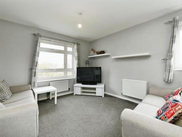 2 bedroom flat for sale in Eastern Crescent, Chelmsford, CM1