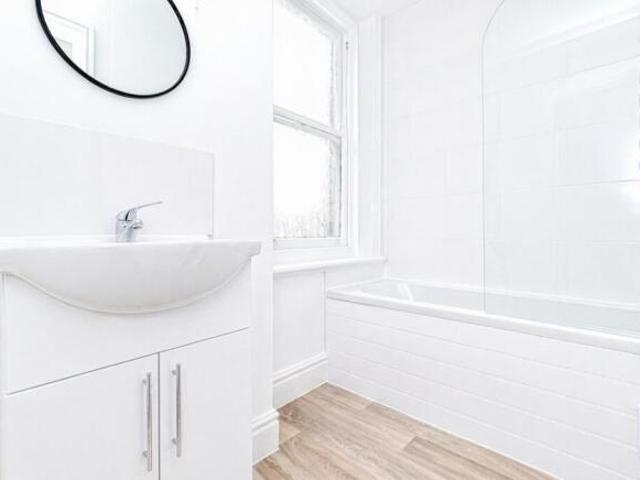 2 bedroom flat for sale in Eastern Esplanade, Margate, Kent, CT9