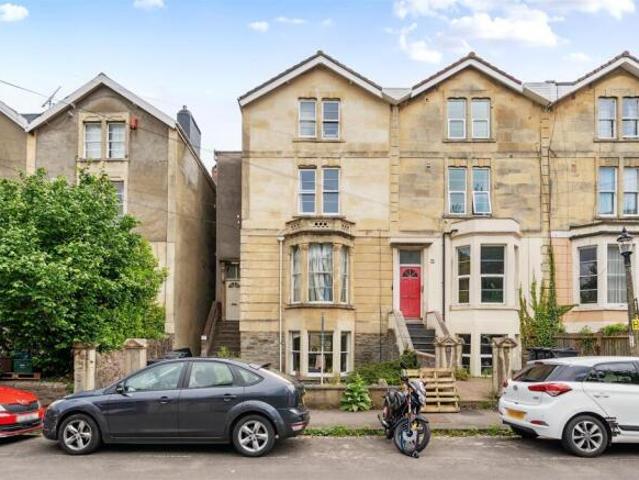 2 bedroom flat for sale in Eastfield Road, Cotham, BS6