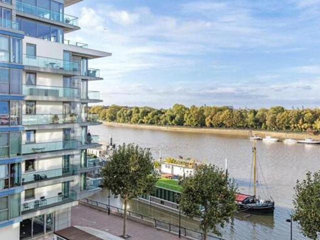 2 Bedroom Flat For Sale In Eastfields Avenue