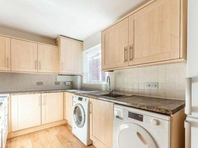 2 Bedroom Flat For Sale In Edgware