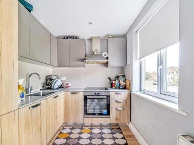 2 Bedroom Flat For Sale In Edgware