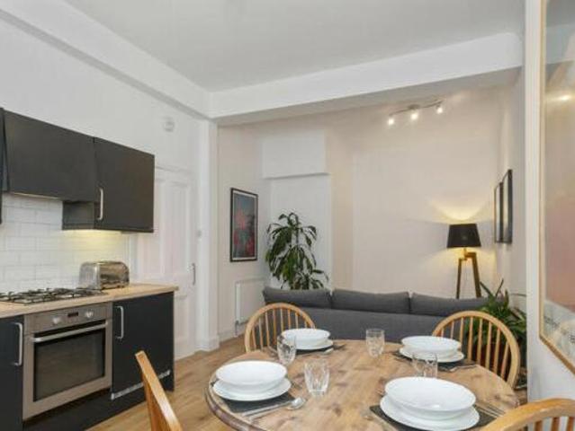 2 Bedroom Flat For Sale In Edinburgh